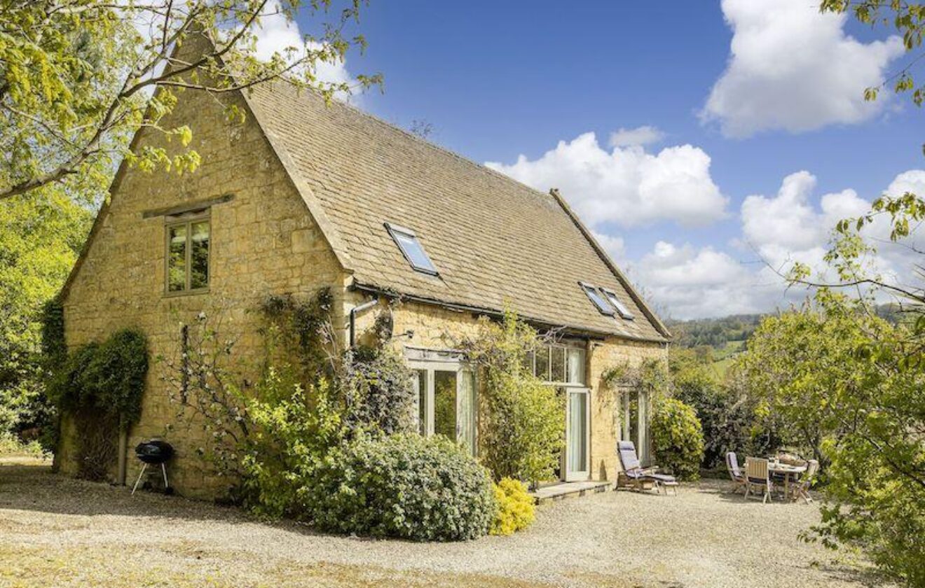 Buckland Wood Barn - Luxury Cottage to Rent In The Cotswolds